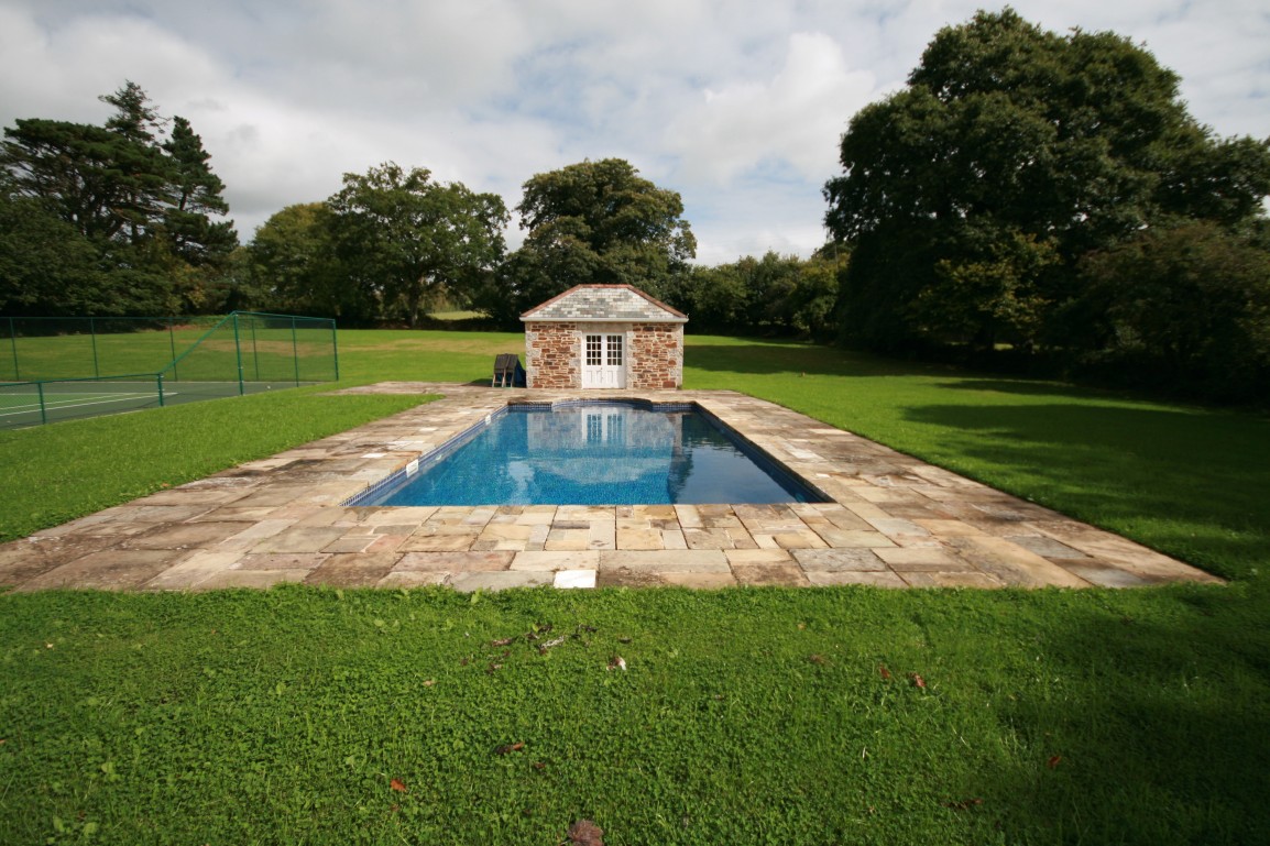 Outdoor Pools | Trelawney Pools